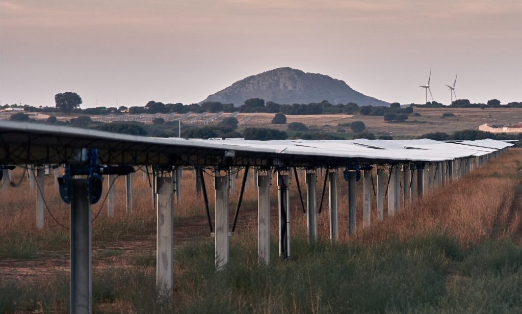 2P solar trackers | TracSmarT+2P | Solar Steel